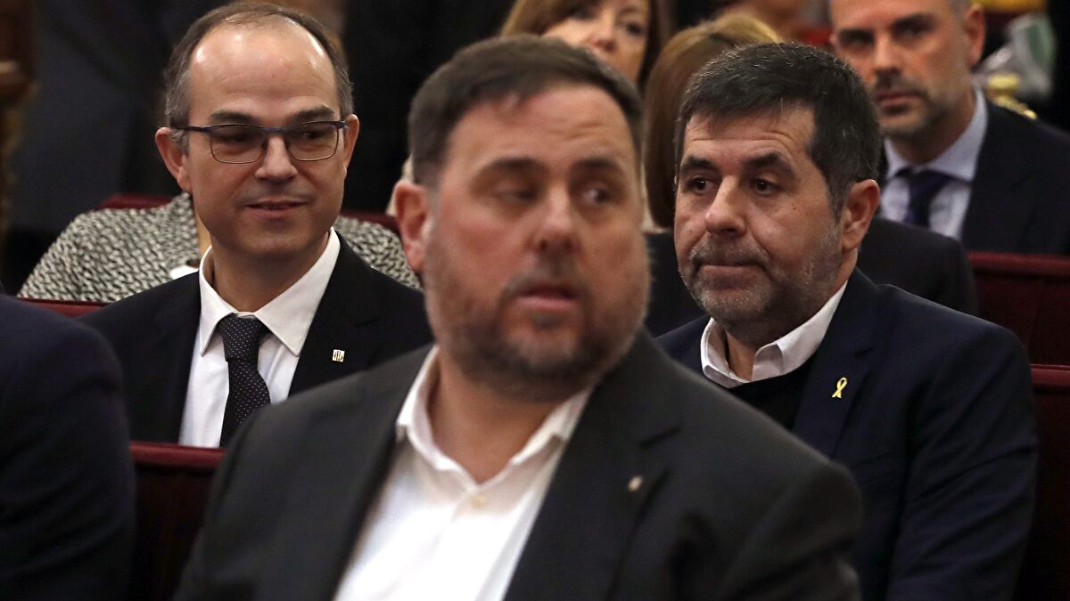 Los fiscales del 1-O pedirán mantener la misma pena de inhabilitación ...