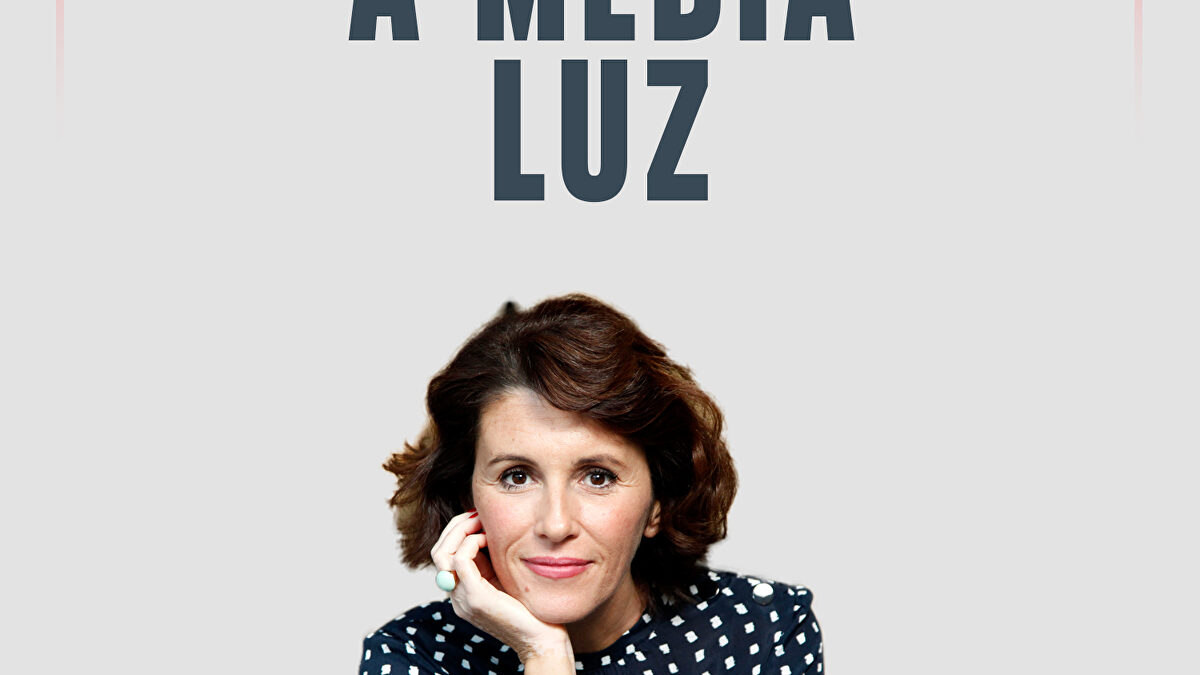 A Media Luz: Entrevista Anna R Costa - esRadio