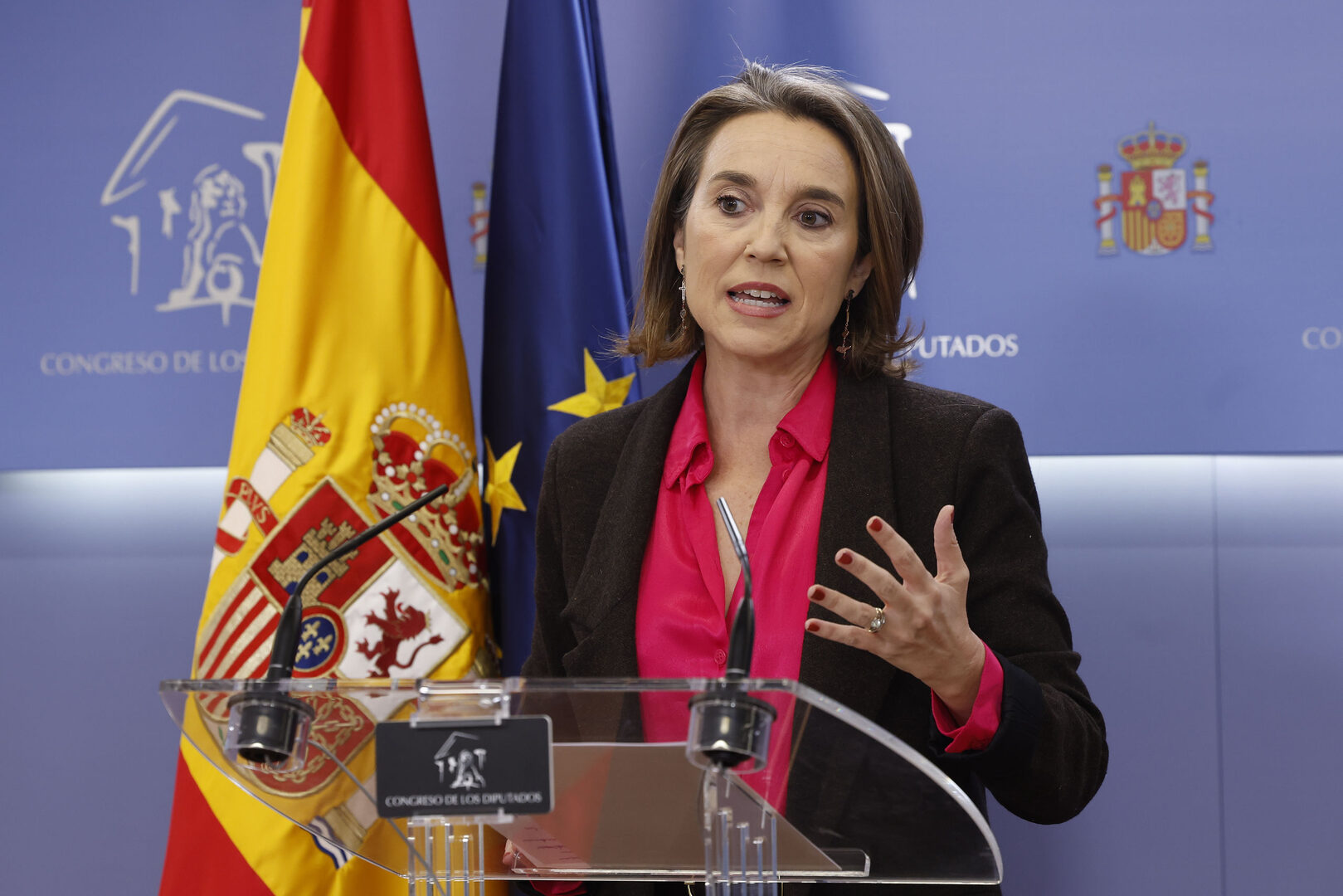 PP y Cs piden que se aclare el soplo a Revilla de una operación ...