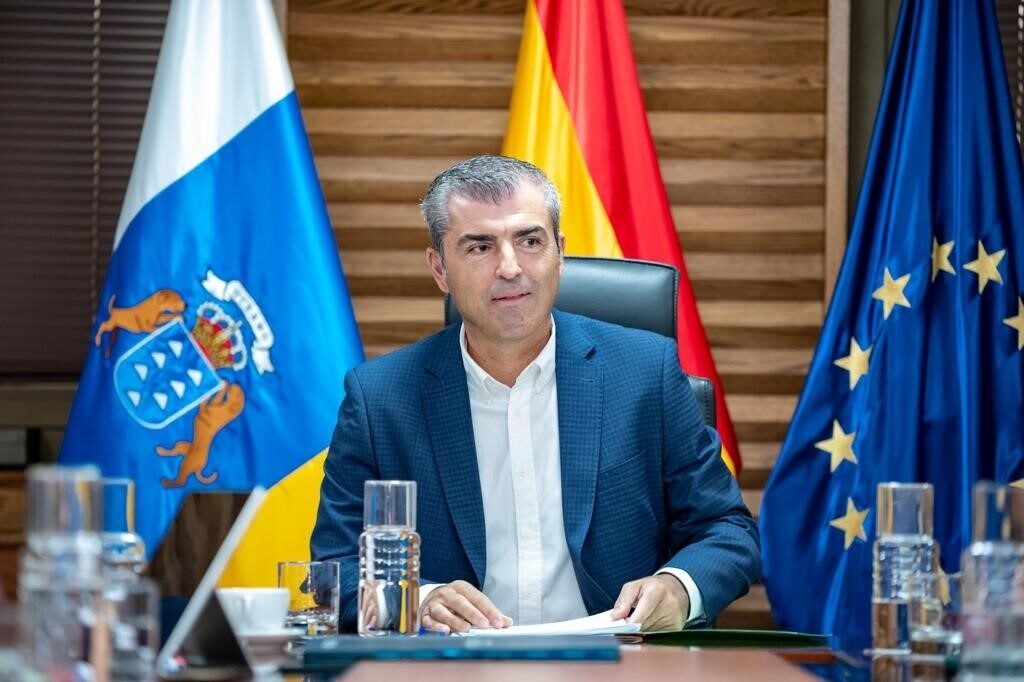Domínguez estalla ante la "basura" del PSOE y exige dimisiones en ...