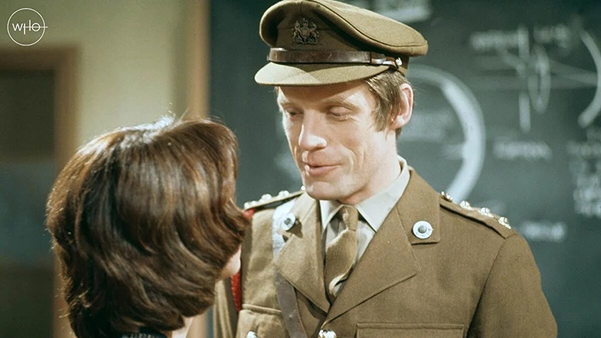 Muere el actor británico Richard Franklin, el capitán Mike Yates de ...