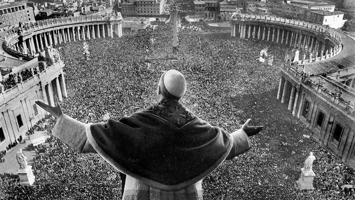 Pio XII explotó en su funeral por no ser embalsamado - Libertad Digital