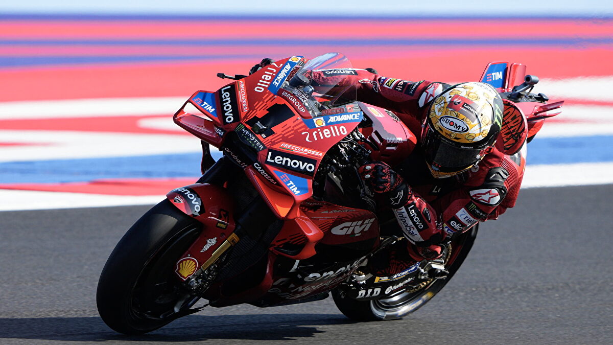 Espectacular pole de Pecco Bagania con récord absoluto y caída de Marc ...