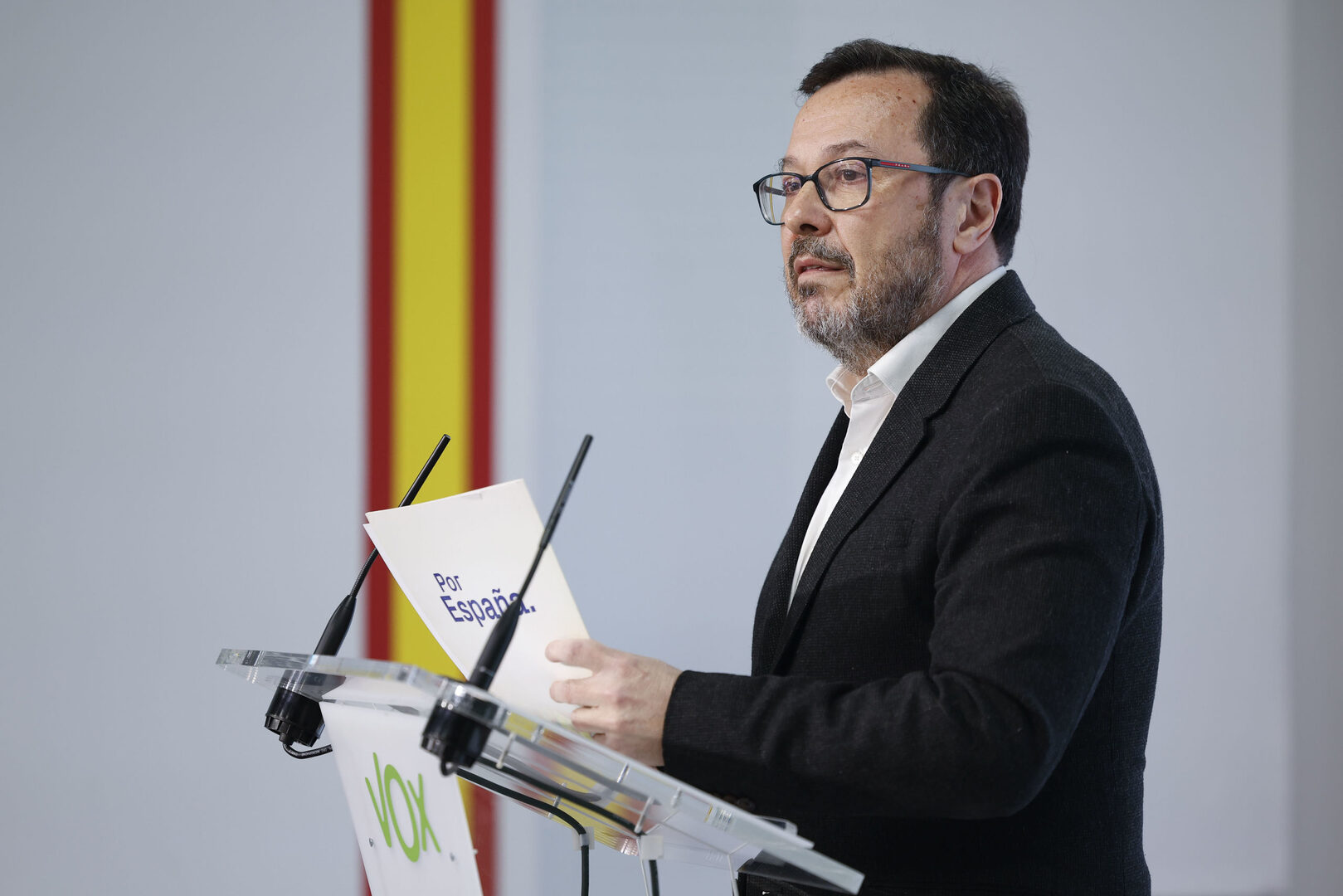 Vox afea a Sánchez que recurra a la "necrofilia" cuando está cercado ...