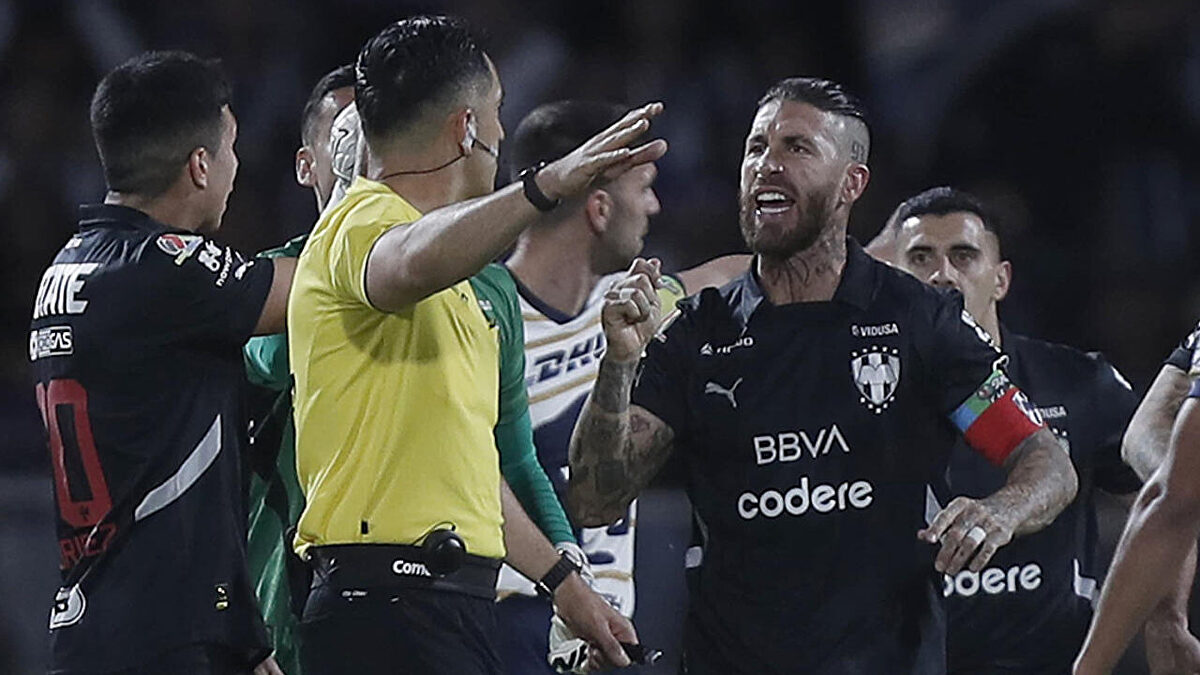 Primera expulsión de Sergio Ramos en México y polémica por ser español ...