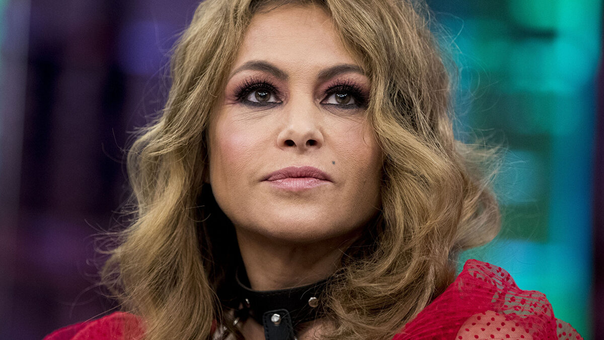 La justicia vapulea a Paulina Rubio: tendrá que traer ella misma a su ...