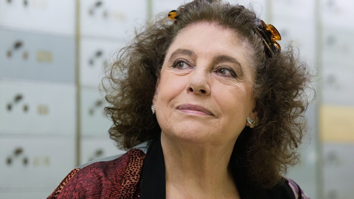 Charo López, 81 años: "A mí me ha condicionado ser muy guapa" - Chic