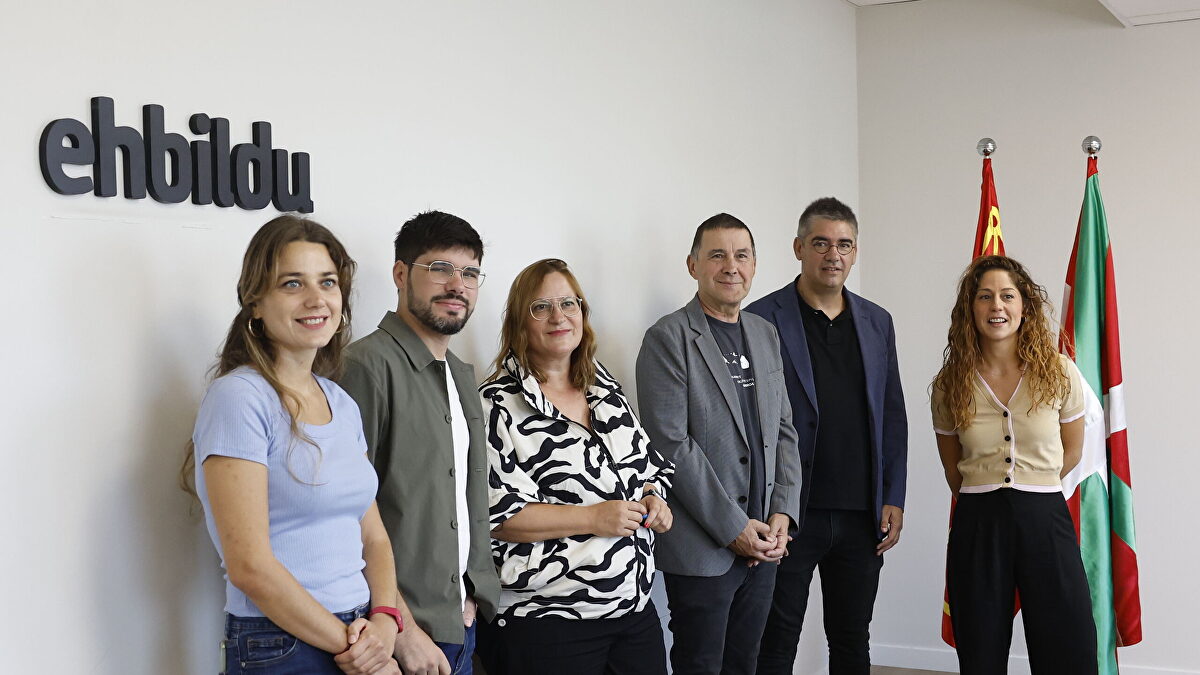 Sumar pacta "colaborar" con Otegi para mantenerse en el poder - Libertad Digital