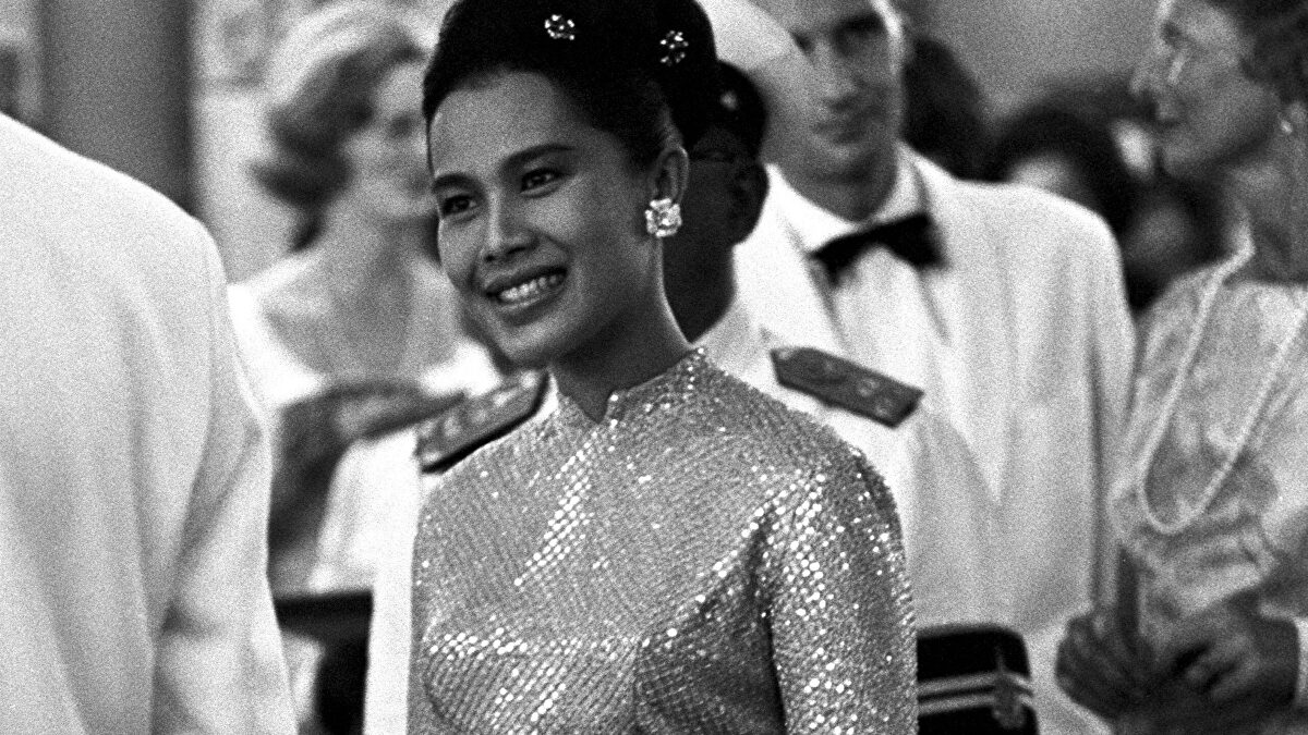 Muere Sirikit de Tailandia, la "reina más bella del mundo" - Chic