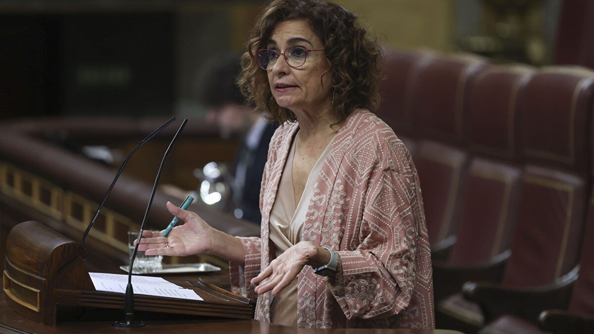 María Jesús Montero refrendó personalmente el rescate de Air Europa y ...