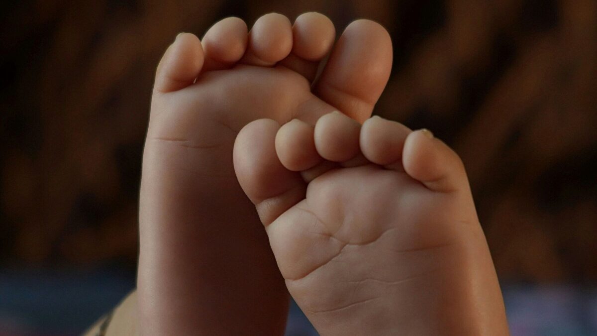Por qué los humanos no pueden mover los dedos de los pies de forma ...