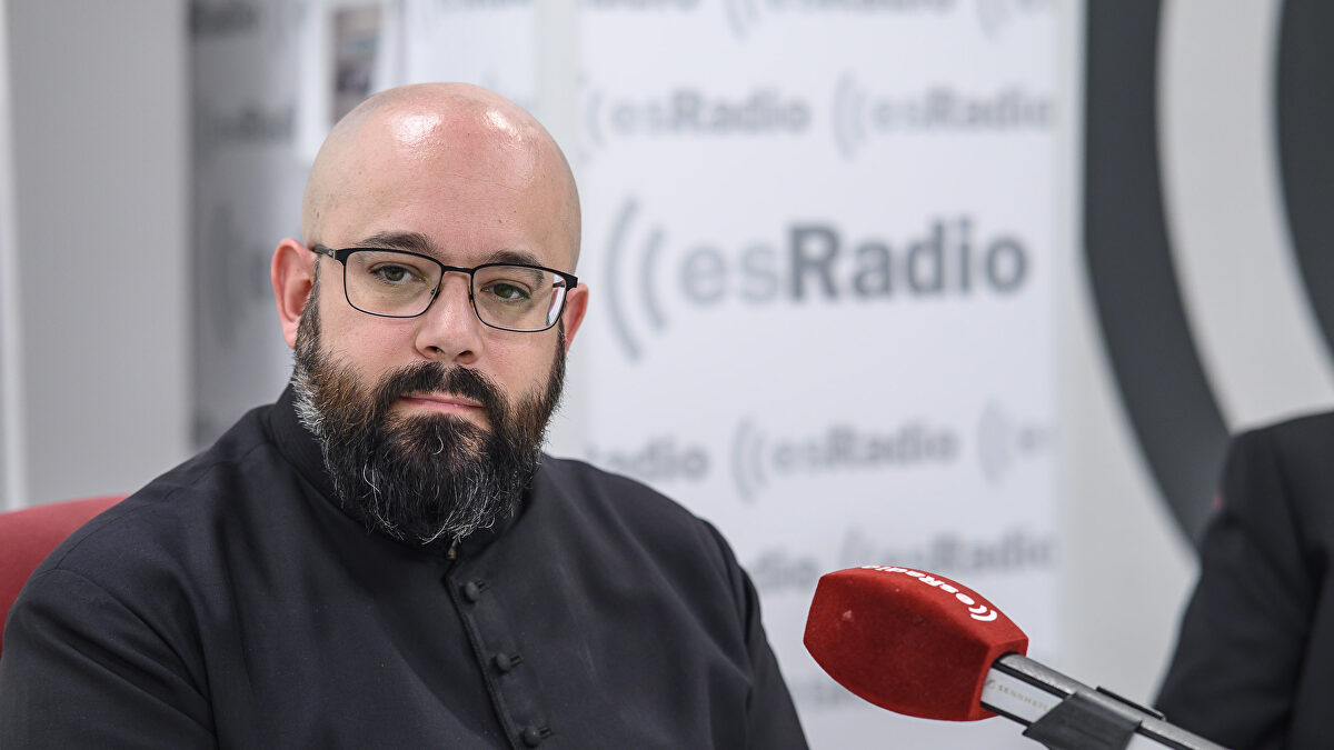 "En España se ha elegido que los curas vivan mal para que no tengan ...