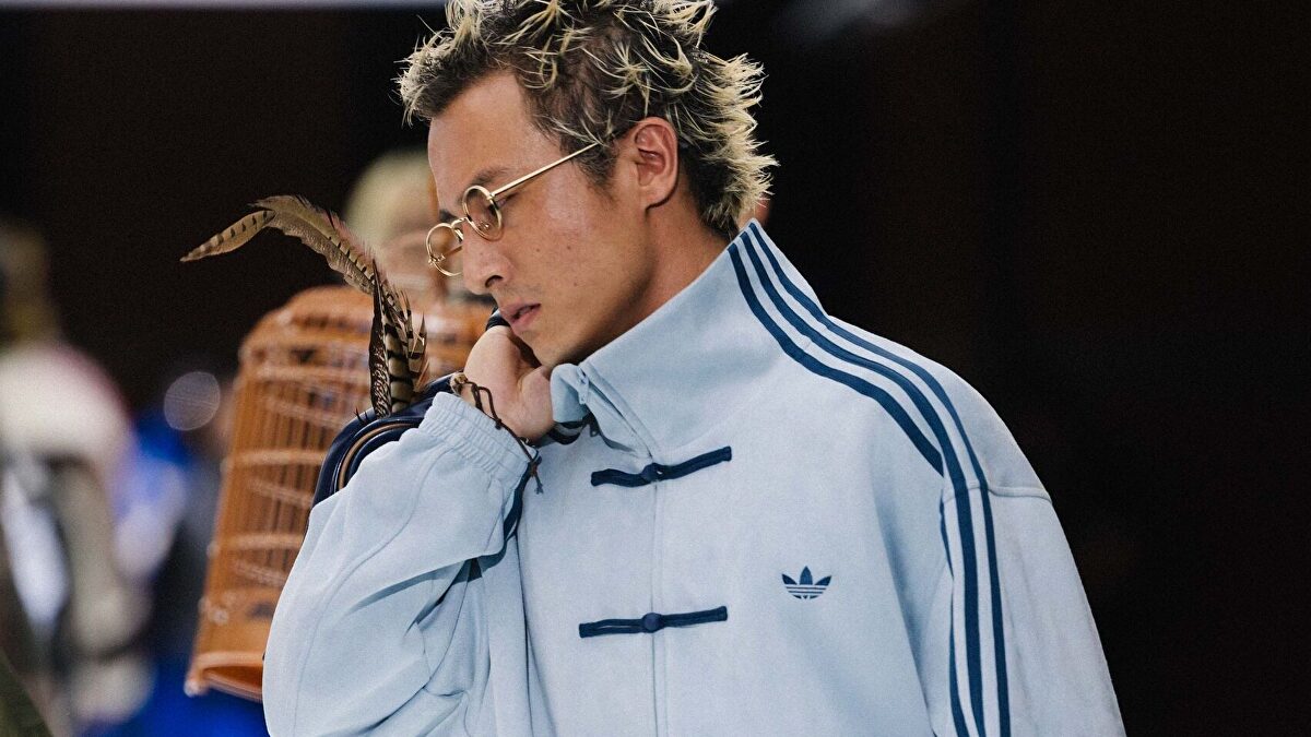 La chaqueta viral más deseada (y pirateada) de Adidas China llega a ...