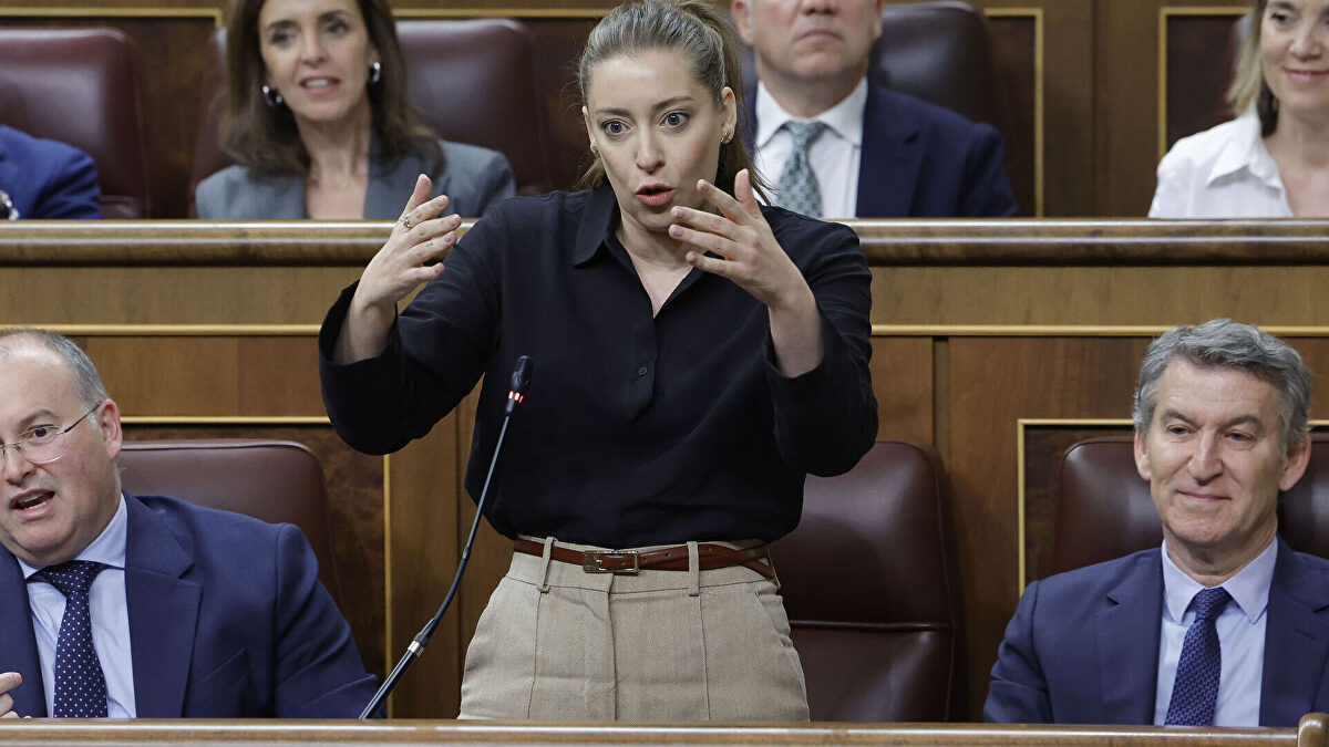 El golpe de Ester Muñoz a Montero: "Me daría vergüenza que alguien ...