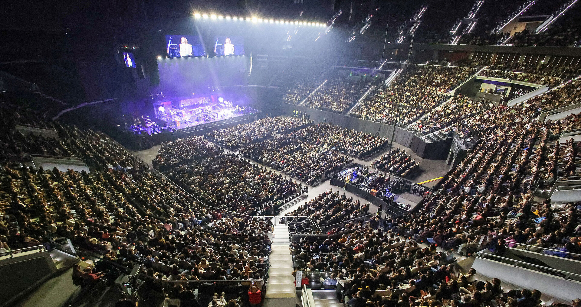 Hans Zimmer deja el listón del Roig Arena por todo lo alto - Libertad ...