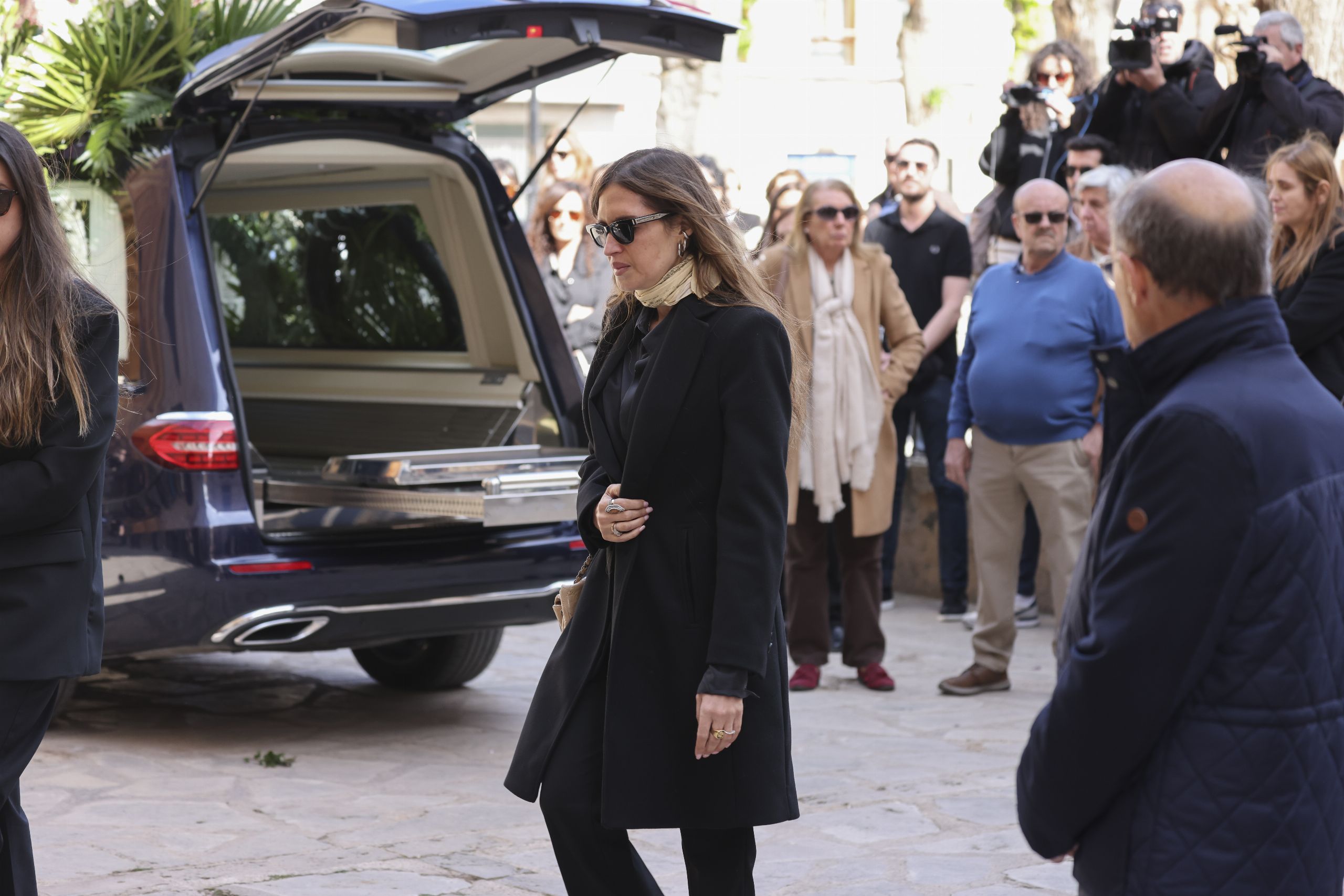 Arropada por Iker Casillas, Isabel Jiménez y su novio: las imágenes del ...