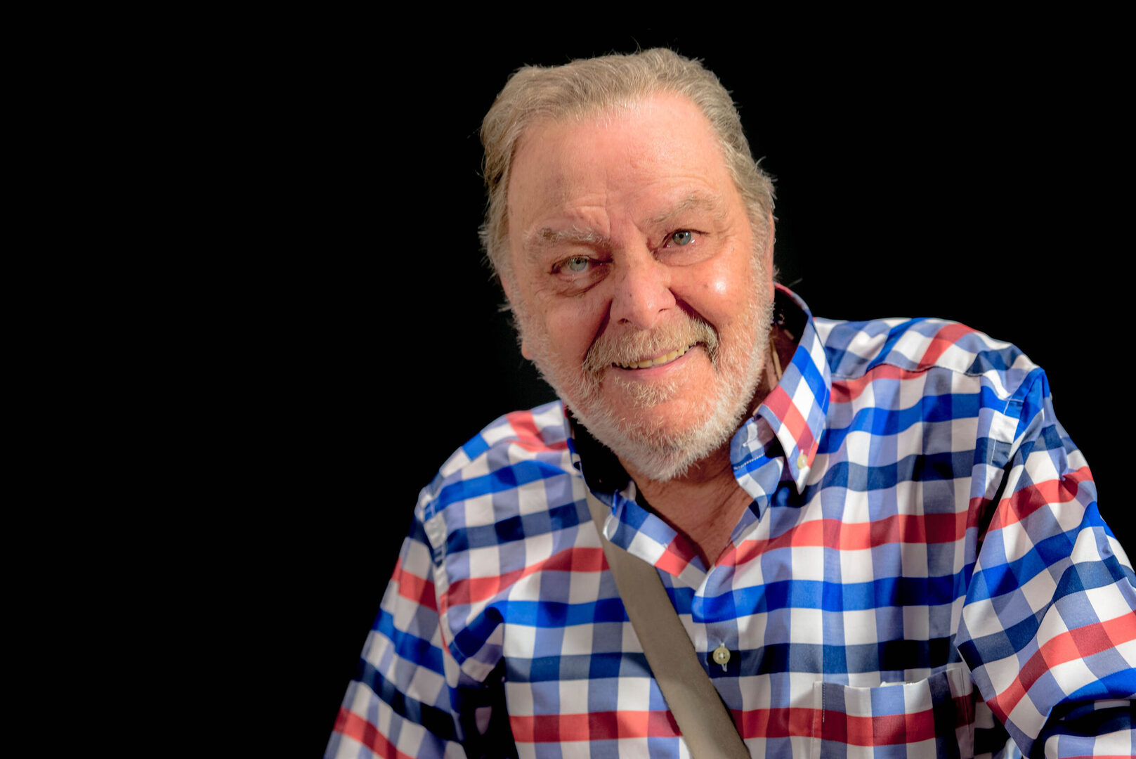 Muere Paco Aguilar, humorista y cantante de Yerbabuena - Libertad ...