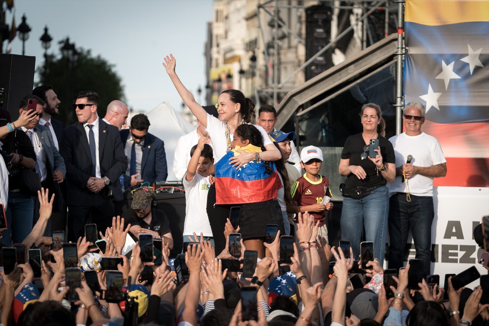 María Corina Machado convoca protestas en 120 ciudades a la vez por los ...