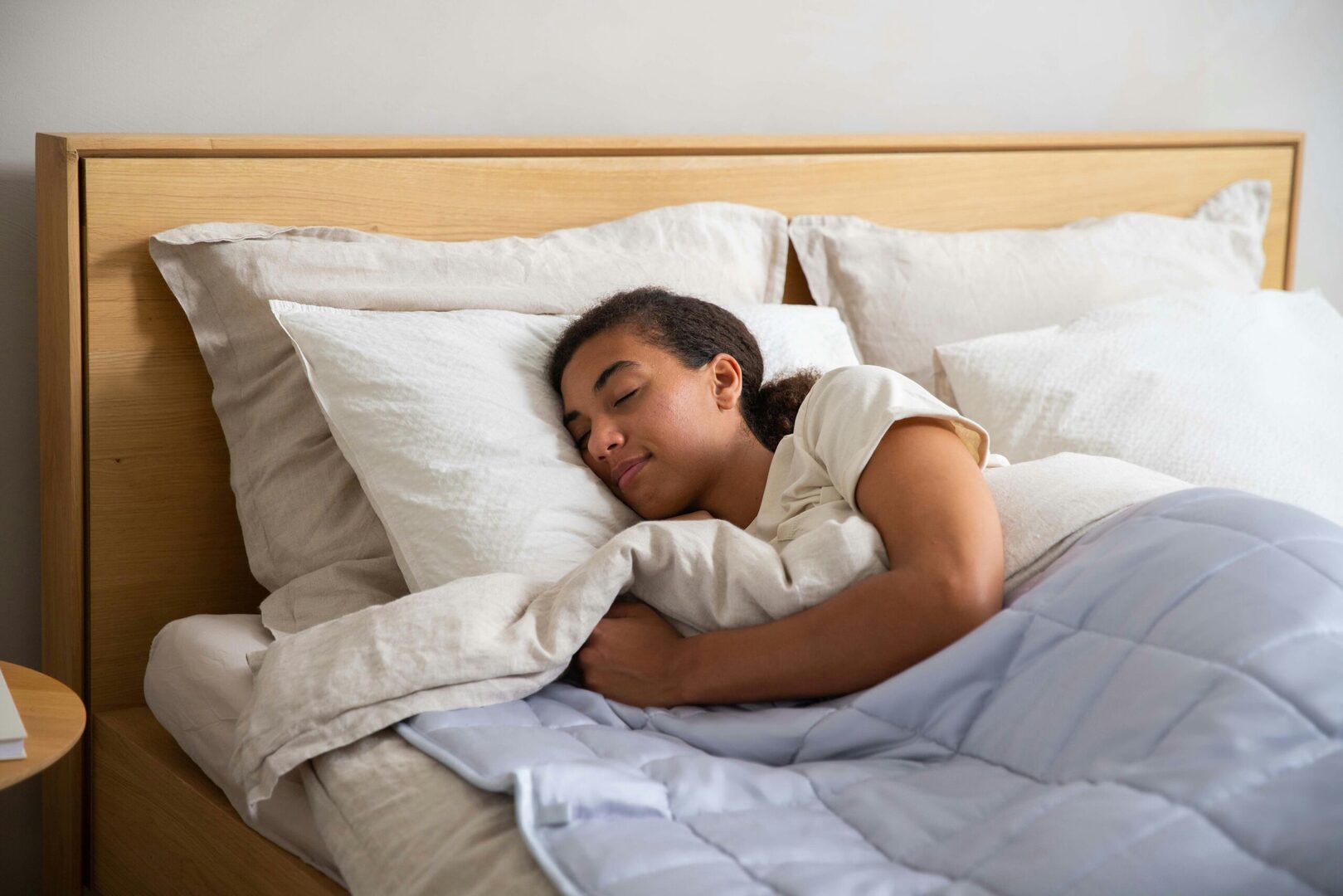 Cómo dormir en noches tropicales sin aire ni disparar el consumo ...