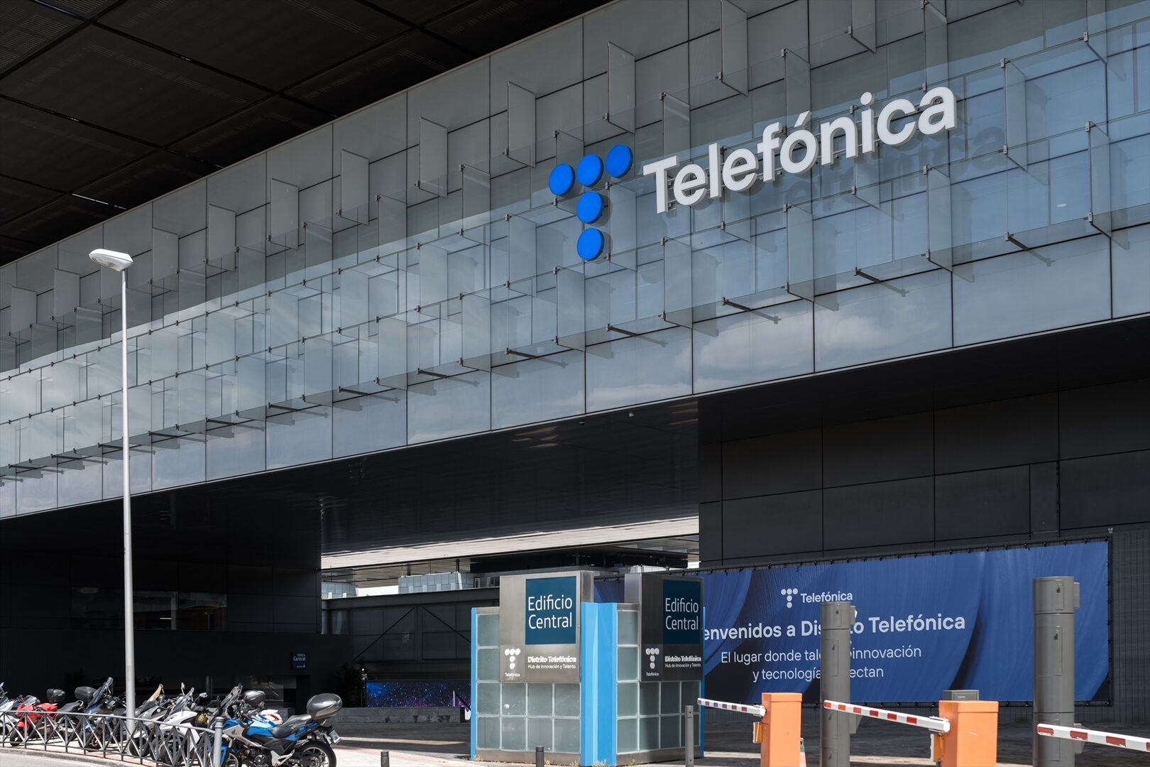La Agenda Parente: Las chicas del cable, el Románico de noche y la ...