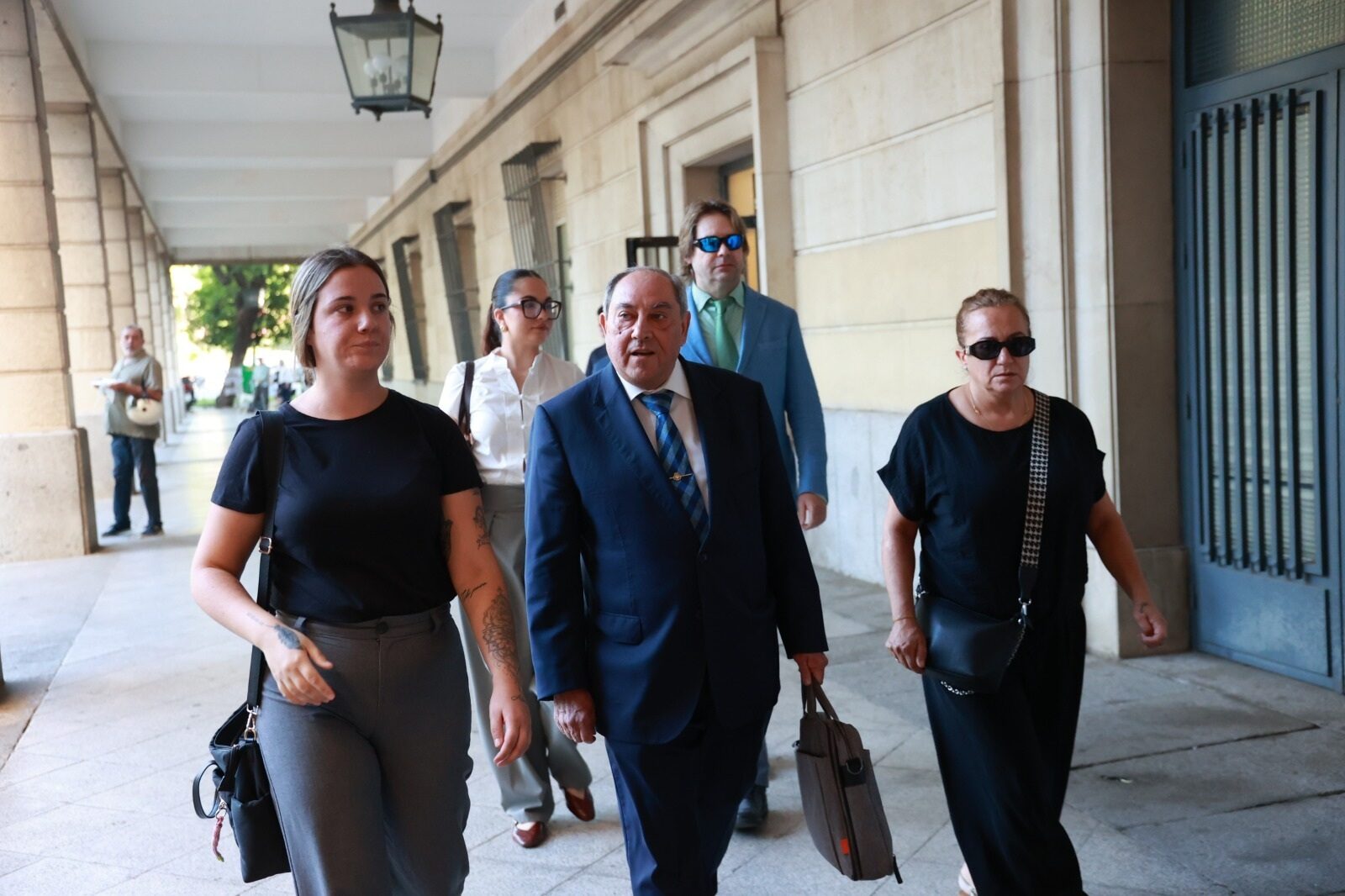 El acusado de quemar a una bebé de 16 meses en Sevilla dice que fue un ...